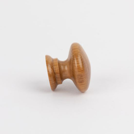 Knob style A 30mm oak lacquered wooden knob
